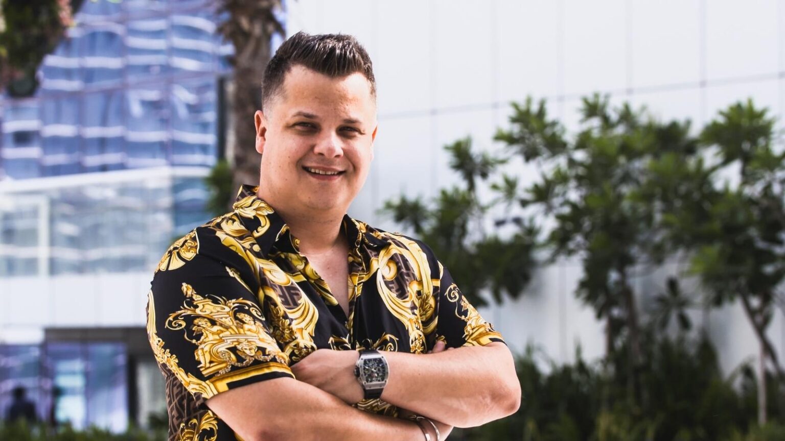 Dennis Loos Vermögen: Geschätztes Wie reich im 2023?